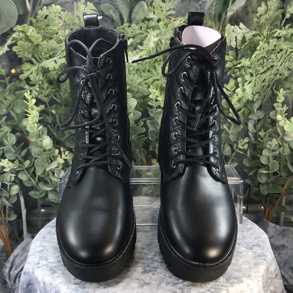 Brash | Shoes | Brash Presslee Black Quilted 8 Tall Fashion Combat ...